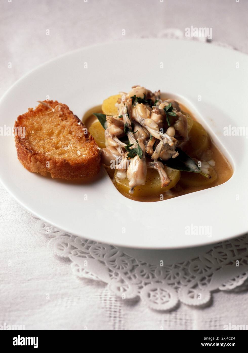 Frogs leg hi-res stock photography and images - Alamy