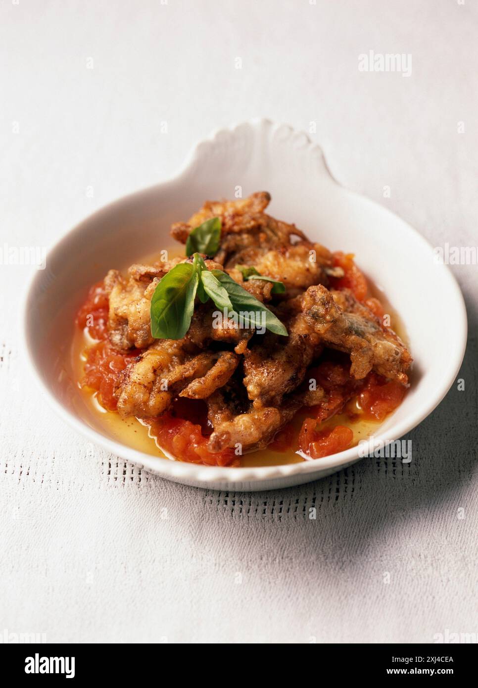 Frogs leg hi-res stock photography and images - Alamy