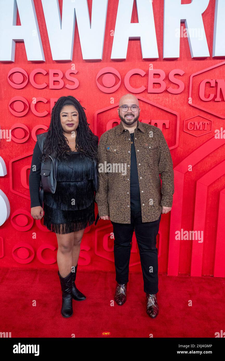 Nashville's HOLLY D and TANNER DAVENPORT walk the red carpet and poses ...