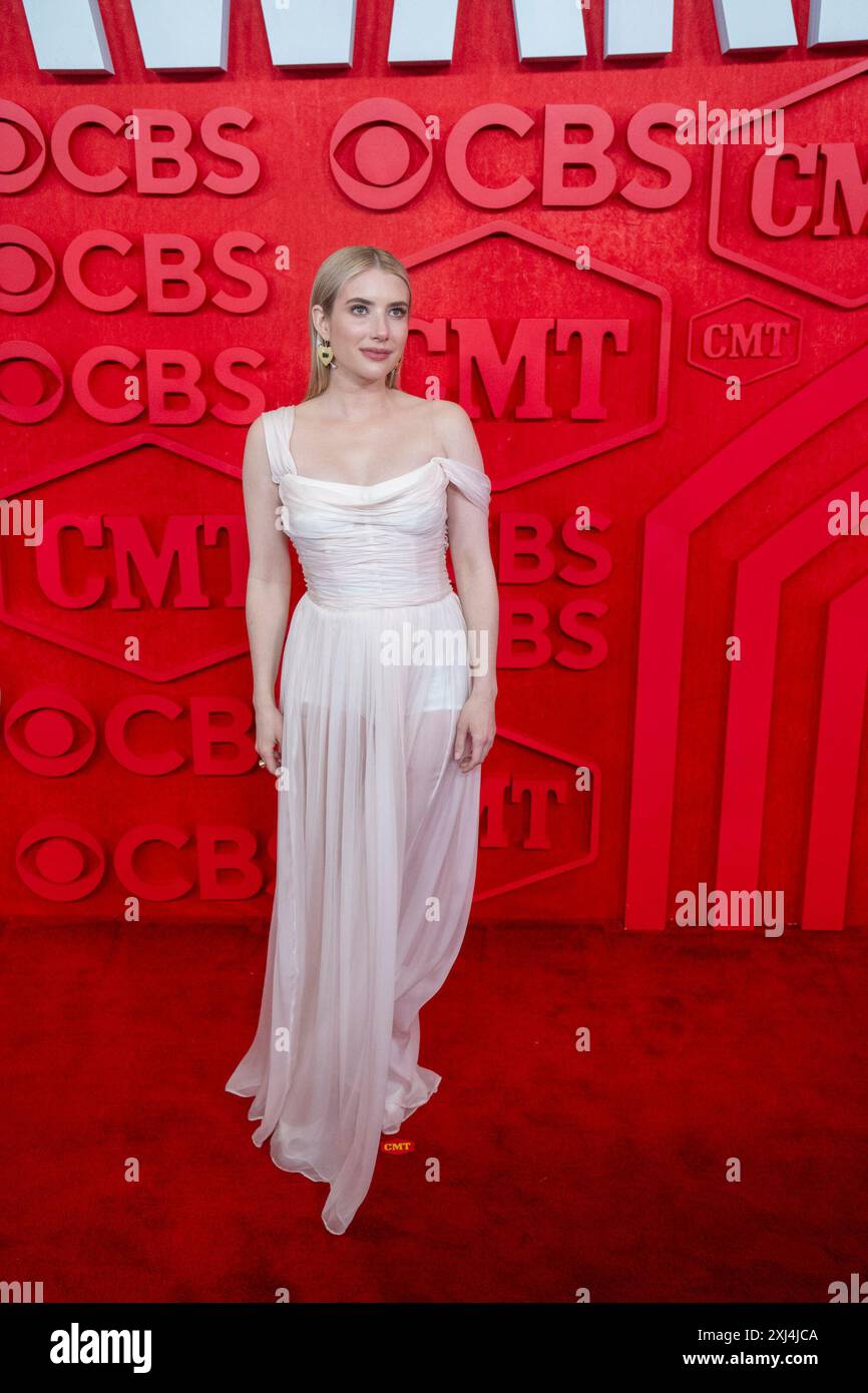 Actress and singer EMMA ROBERTS walks the red carpet and pose for ...