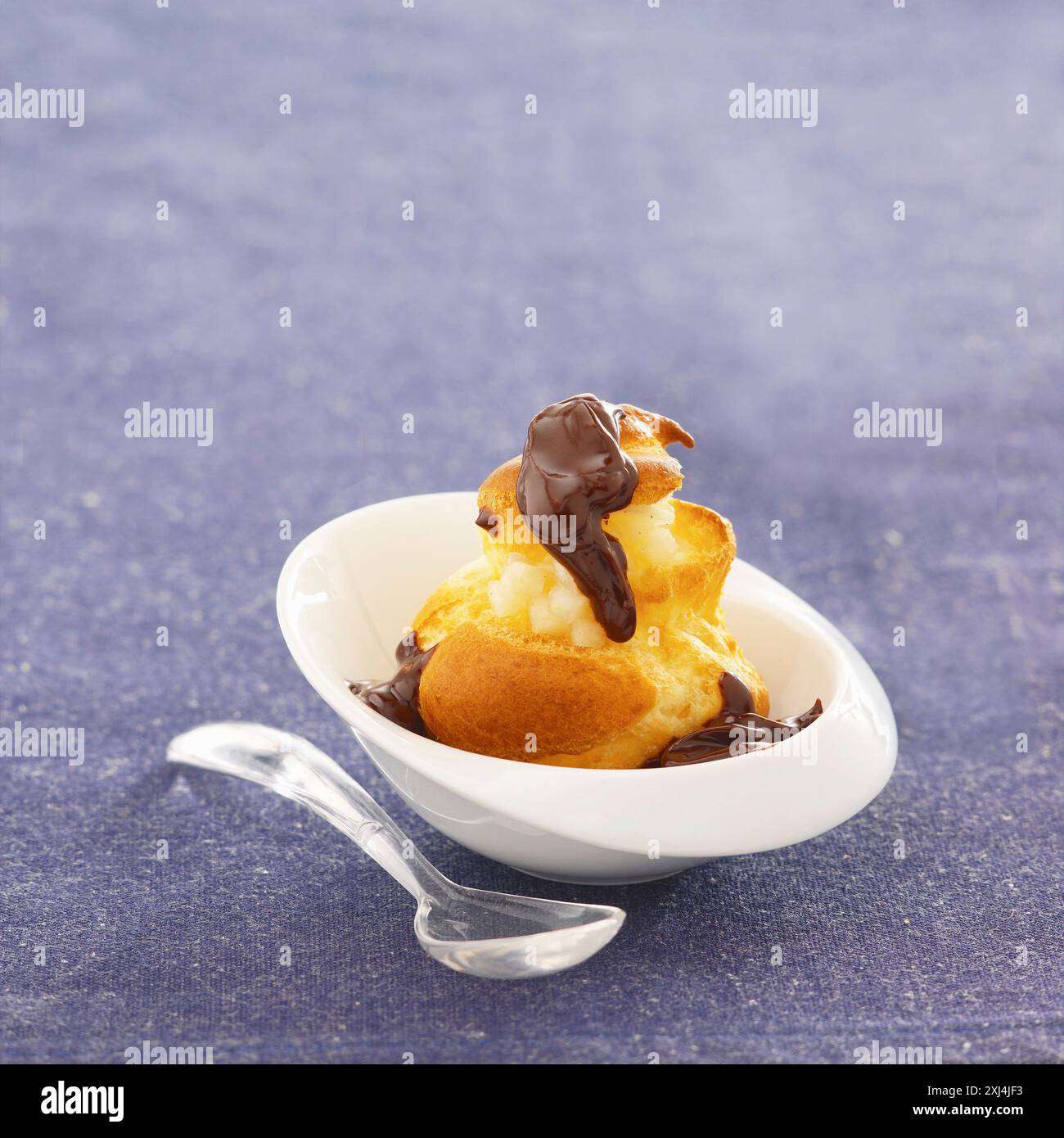 Profiterole style hi-res stock photography and images - Alamy