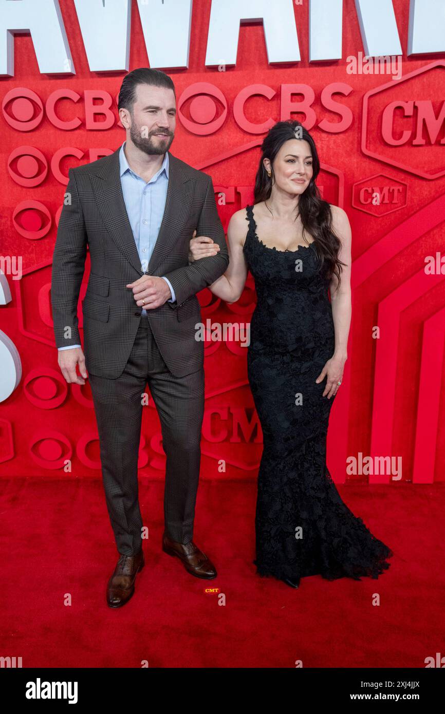 Singer SAM HUNT and wife HANNAH HUNT walk the red carpet and poses for ...