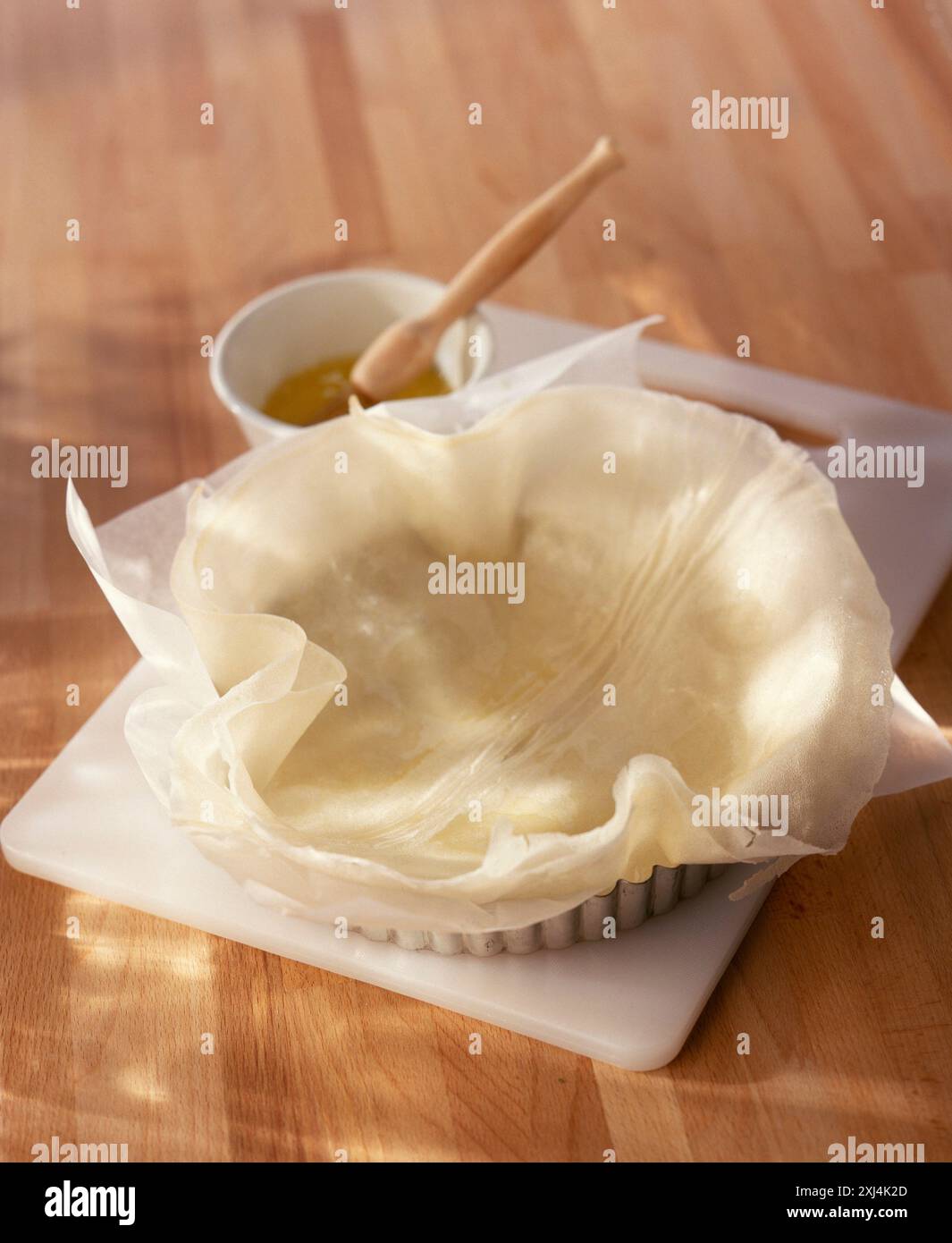 Filo pastry raw hi-res stock photography and images - Alamy