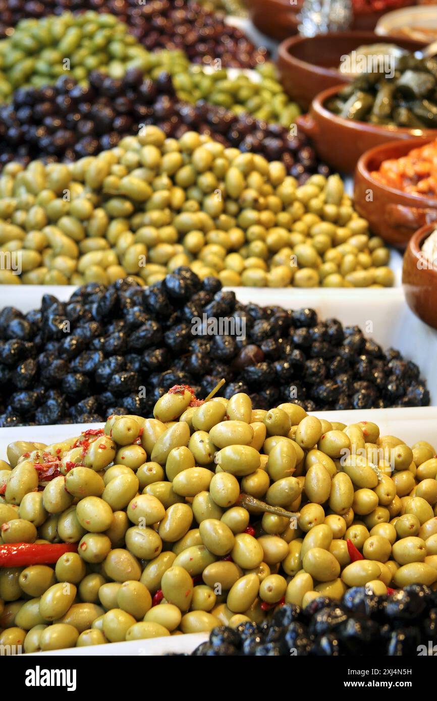 Olive display hi-res stock photography and images - Alamy