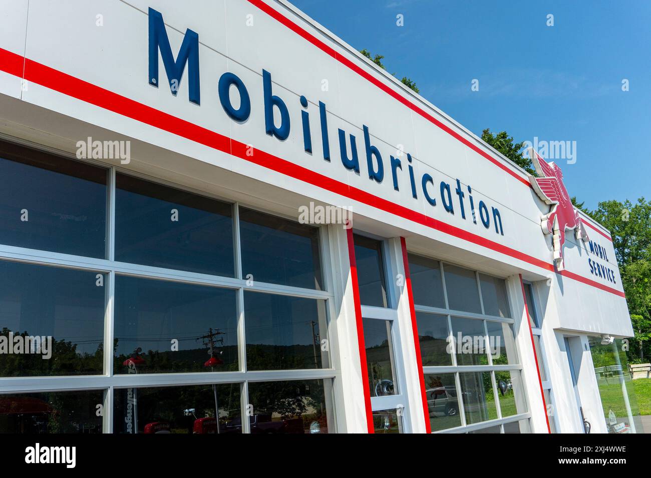 Mobil gas station in hi-res stock photography and images - Alamy
