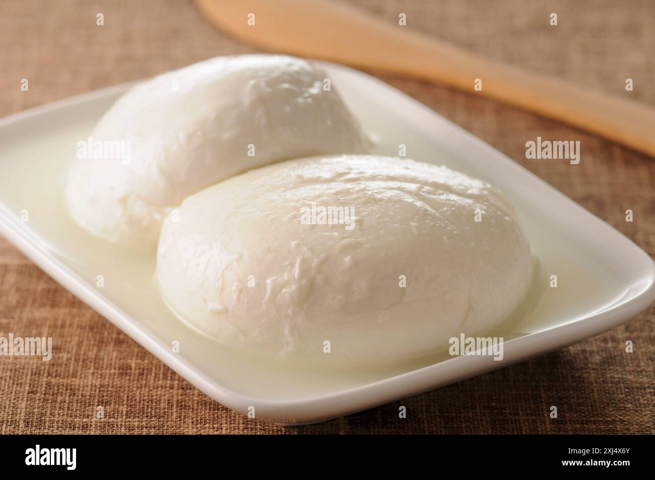 Two mozzarella hi-res stock photography and images - Alamy