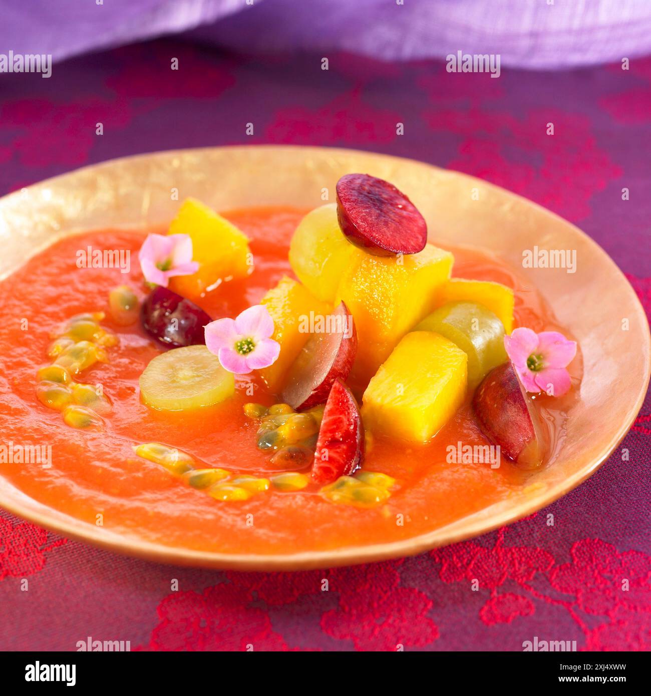 Passion fruit dish hi-res stock photography and images - Alamy