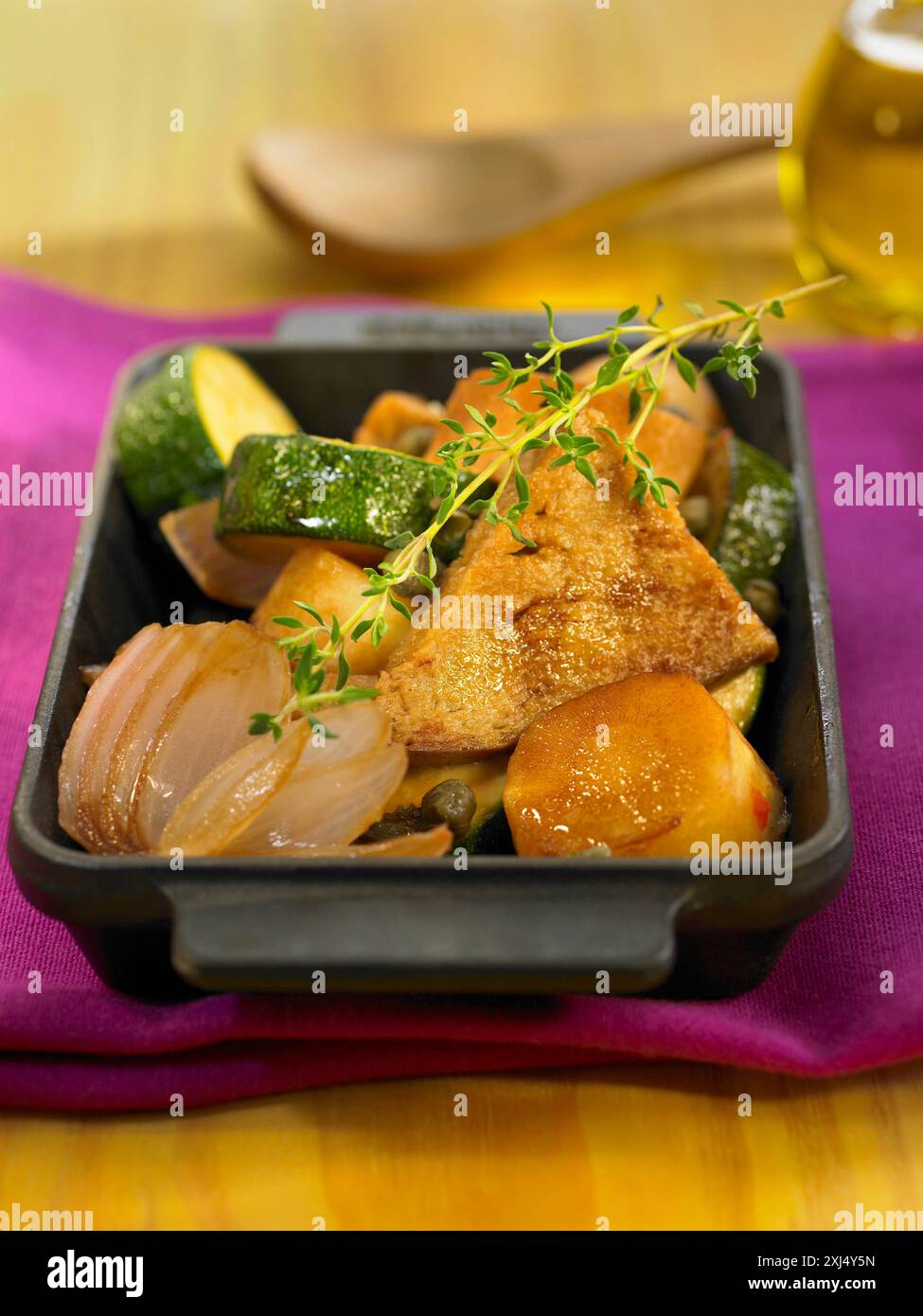 Seitan dish hi-res stock photography and images - Alamy