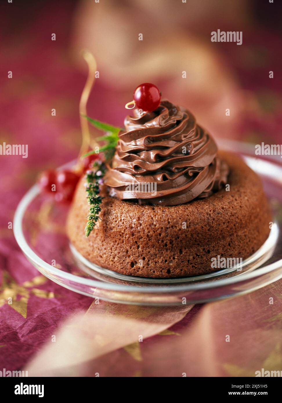 Cake chocolate pyramid dessert hi-res stock photography and images - Alamy