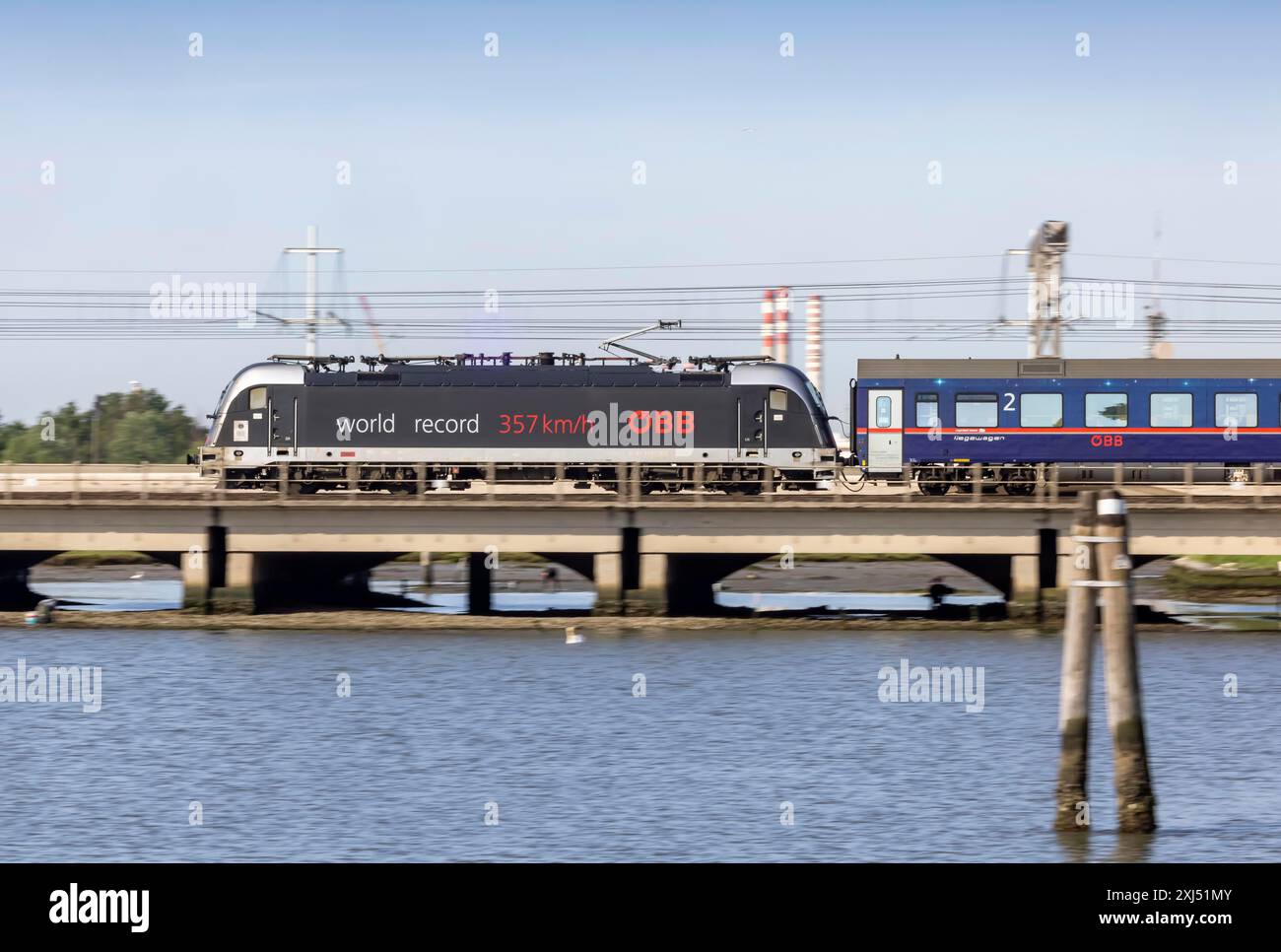 EuroCity, night train, OeBB NightJet on the Ponte della Liberta. World ...