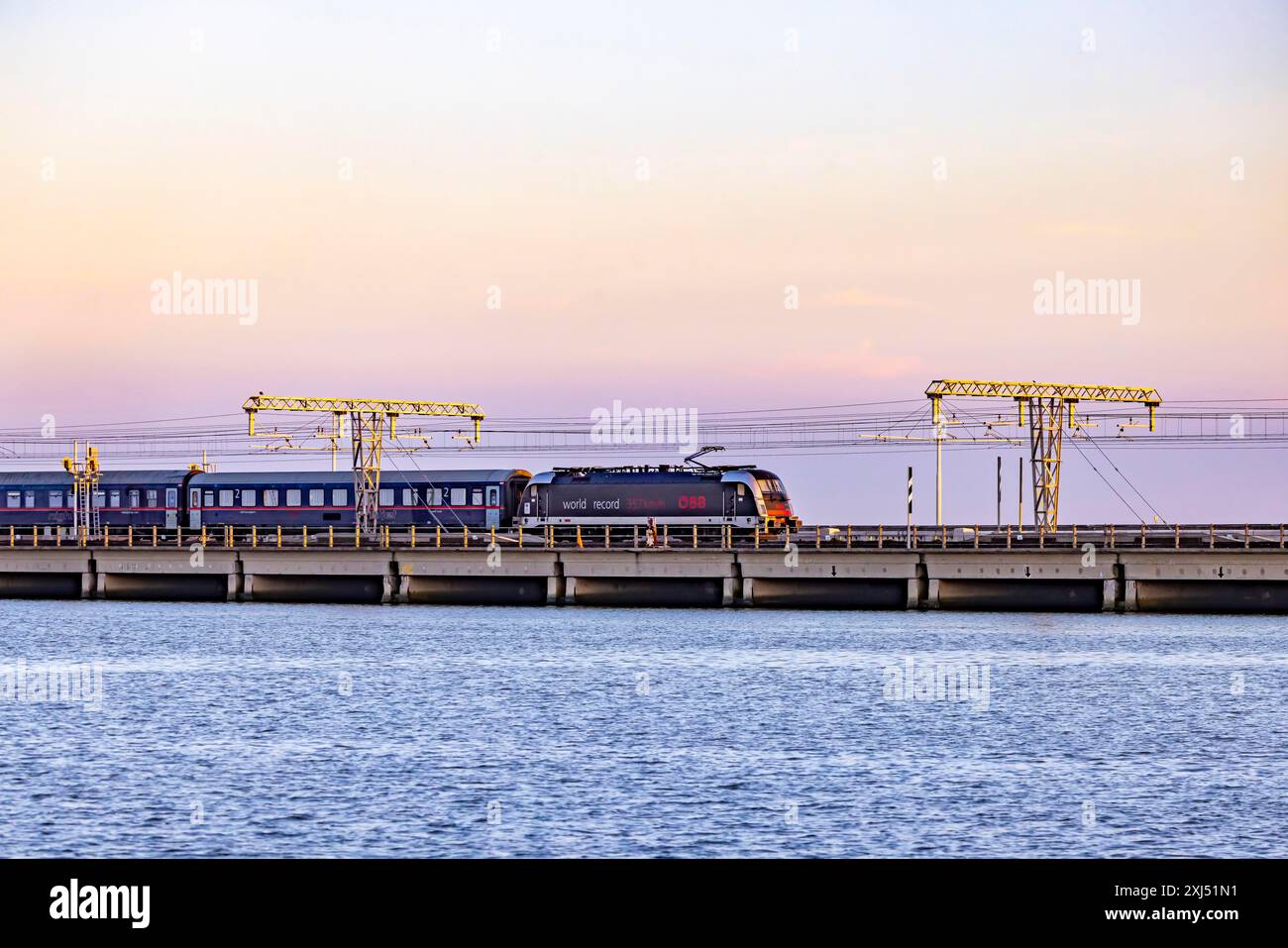 EuroCity, night train, OeBB NightJet on the Ponte della Liberta. World ...