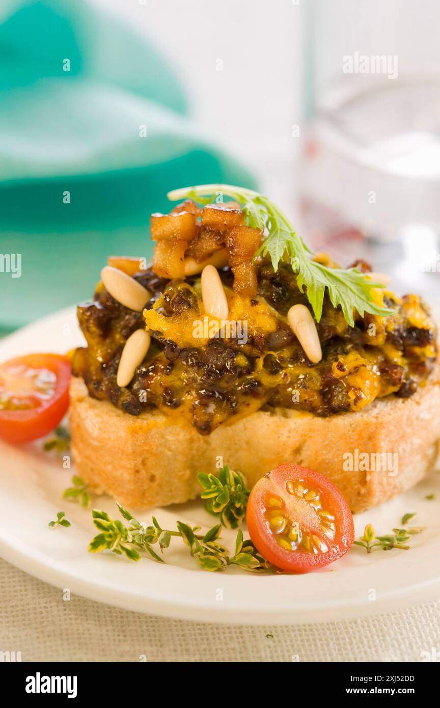 Sausage on slice bread hi-res stock photography and images - Alamy