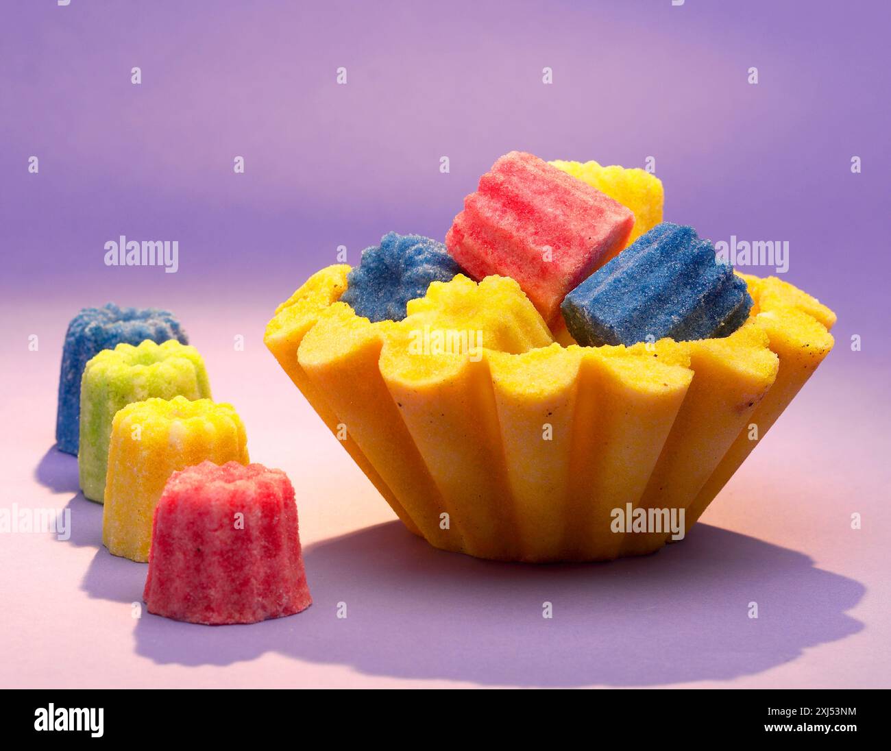 Food bordeaux france cannele hi-res stock photography and images - Alamy