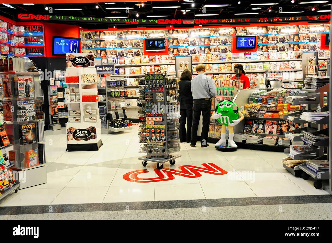 Cnn airport logo hi-res stock photography and images - Alamy