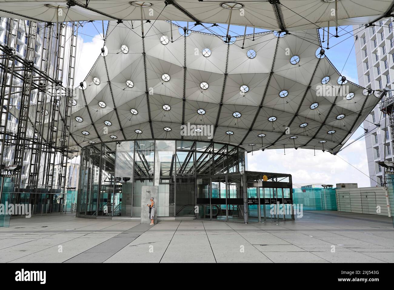 Impressive architectural structure hi-res stock photography and images ...