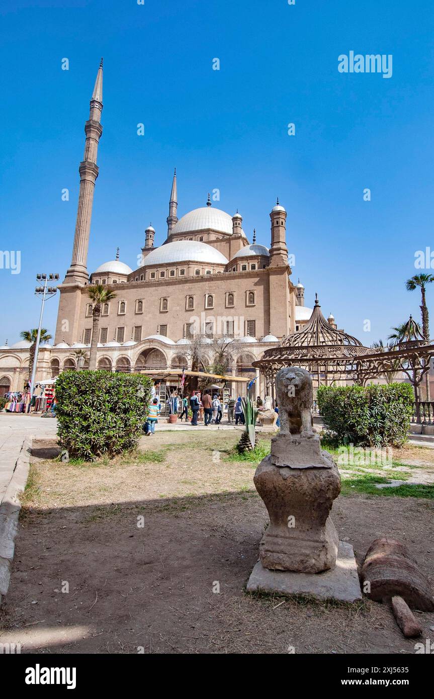 Side view of Muhammad Ali Mosque Muhammad Ali Mosque from Ottoman times ...