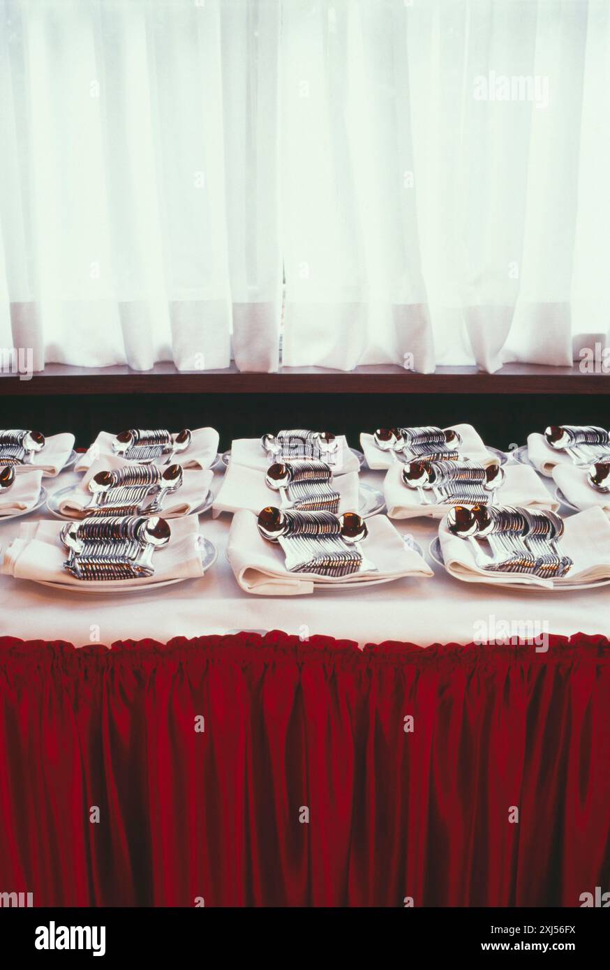 Silver spoons in restaurant hi-res stock photography and images - Alamy