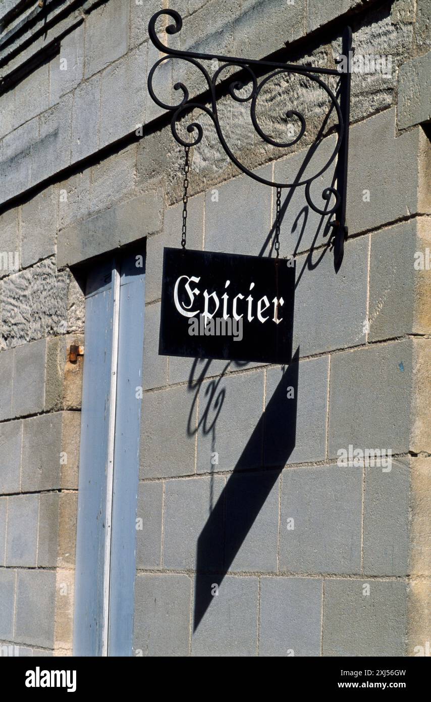 Old grocery sign hi-res stock photography and images - Alamy