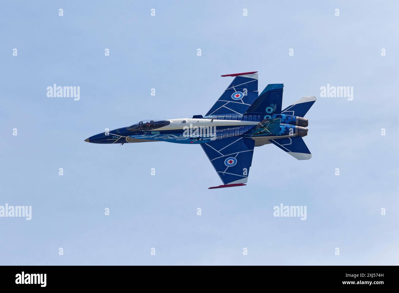 Airshow, RCAF fighter jet, flight demonstration, Montreal, Province of ...