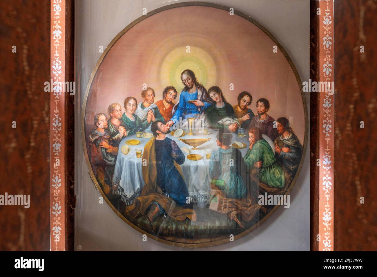 Plate with a motif of the Holy Supper, Jesus with the twelve disciples ...