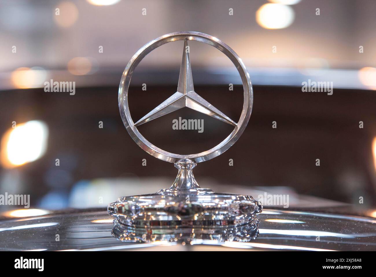Mercedes star on a Mercedes Benz 600. Techno Classica is the trade fair ...
