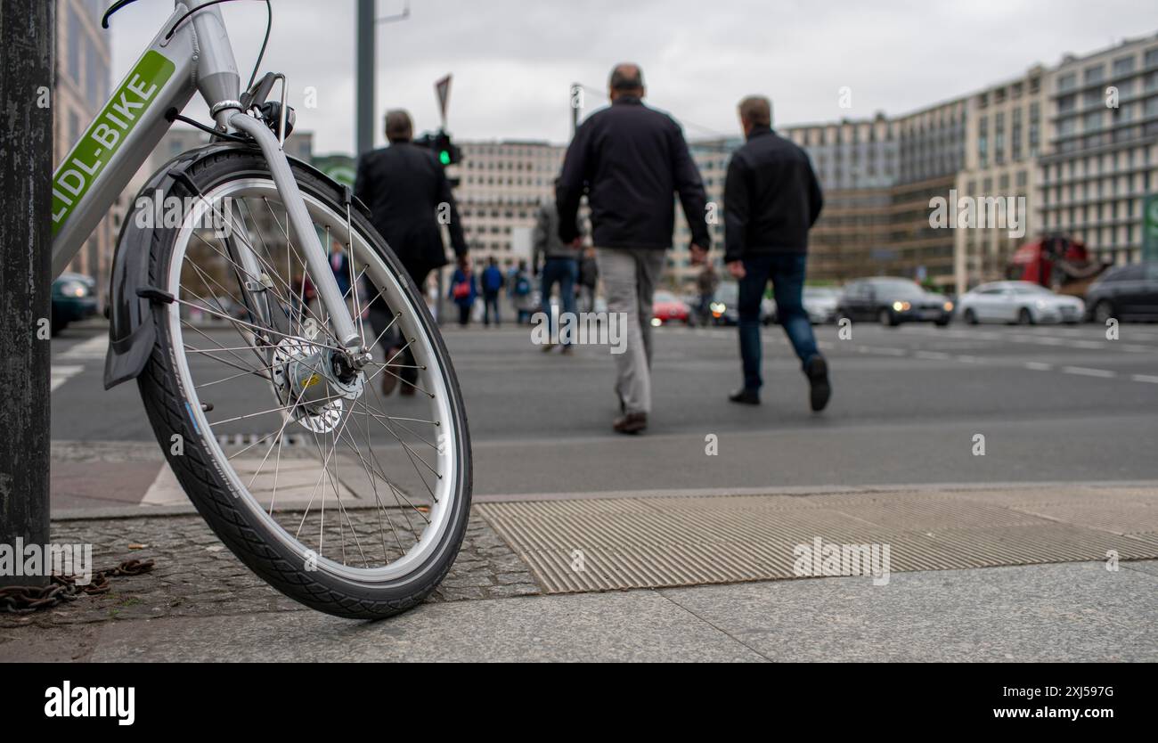 Potsdamer platz street sign hi-res stock photography and images - Alamy