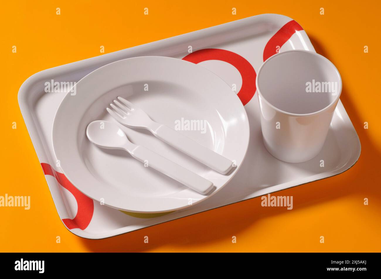 Empty tray plate hi-res stock photography and images - Alamy