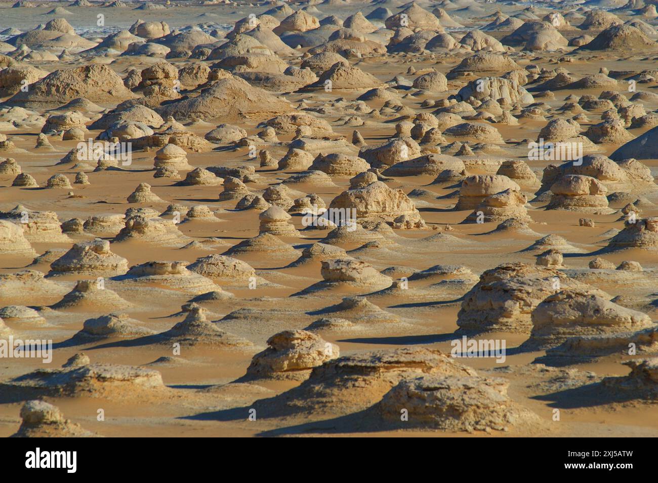 Egypt, White Desert, bizarre sandstone cliffs, Middle East Stock Photo ...