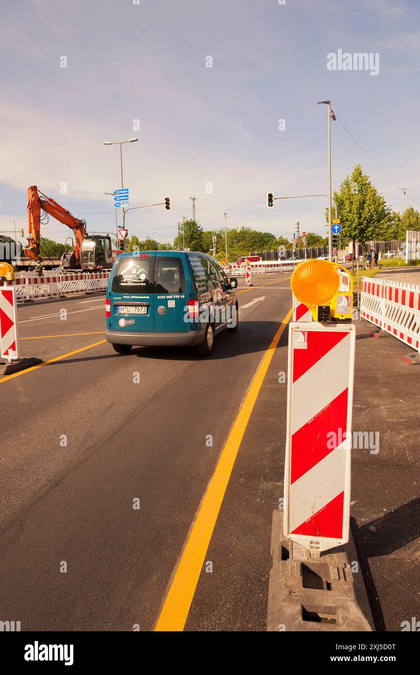 Roadworks, traffic congestion, traffic situation, obstruction, traffic ...