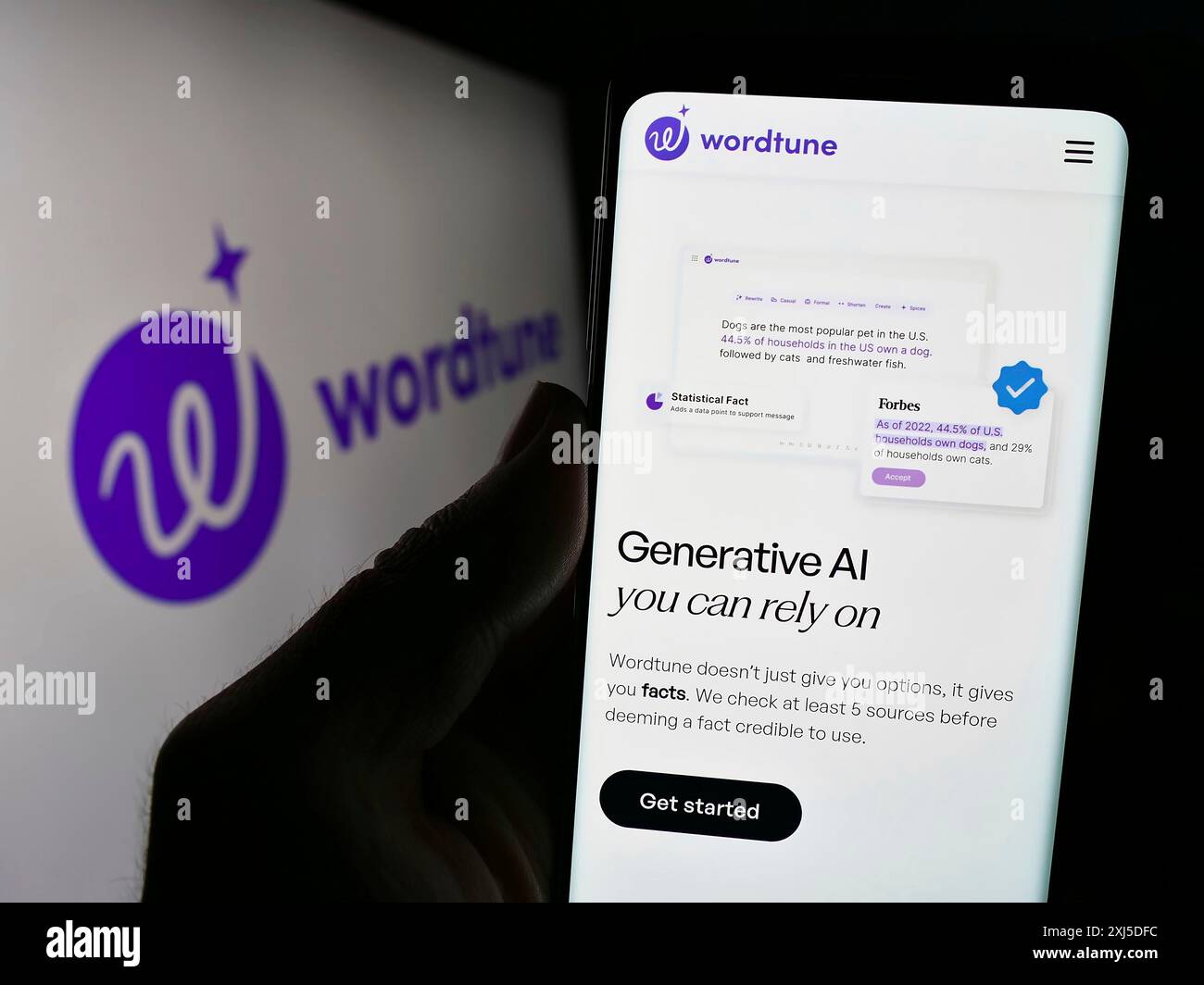 Wordtune logo hi-res stock photography and images - Alamy