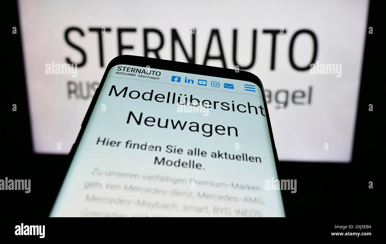 Stern auto logo hi-res stock photography and images - Alamy