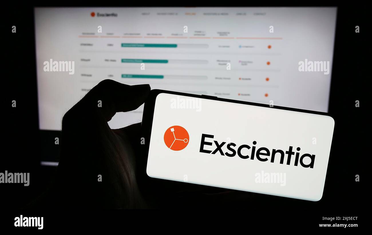 Logo exscientia hi-res stock photography and images - Alamy
