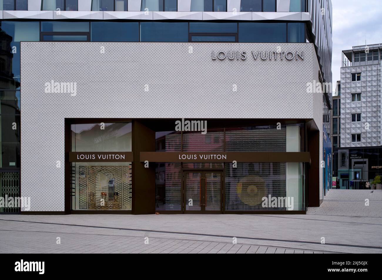Louis Vuitton Brand Store, logo, retail shop, closed, Dorotheen ...
