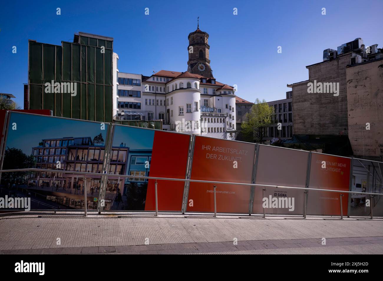 Construction site, construction fence, controversial construction ...