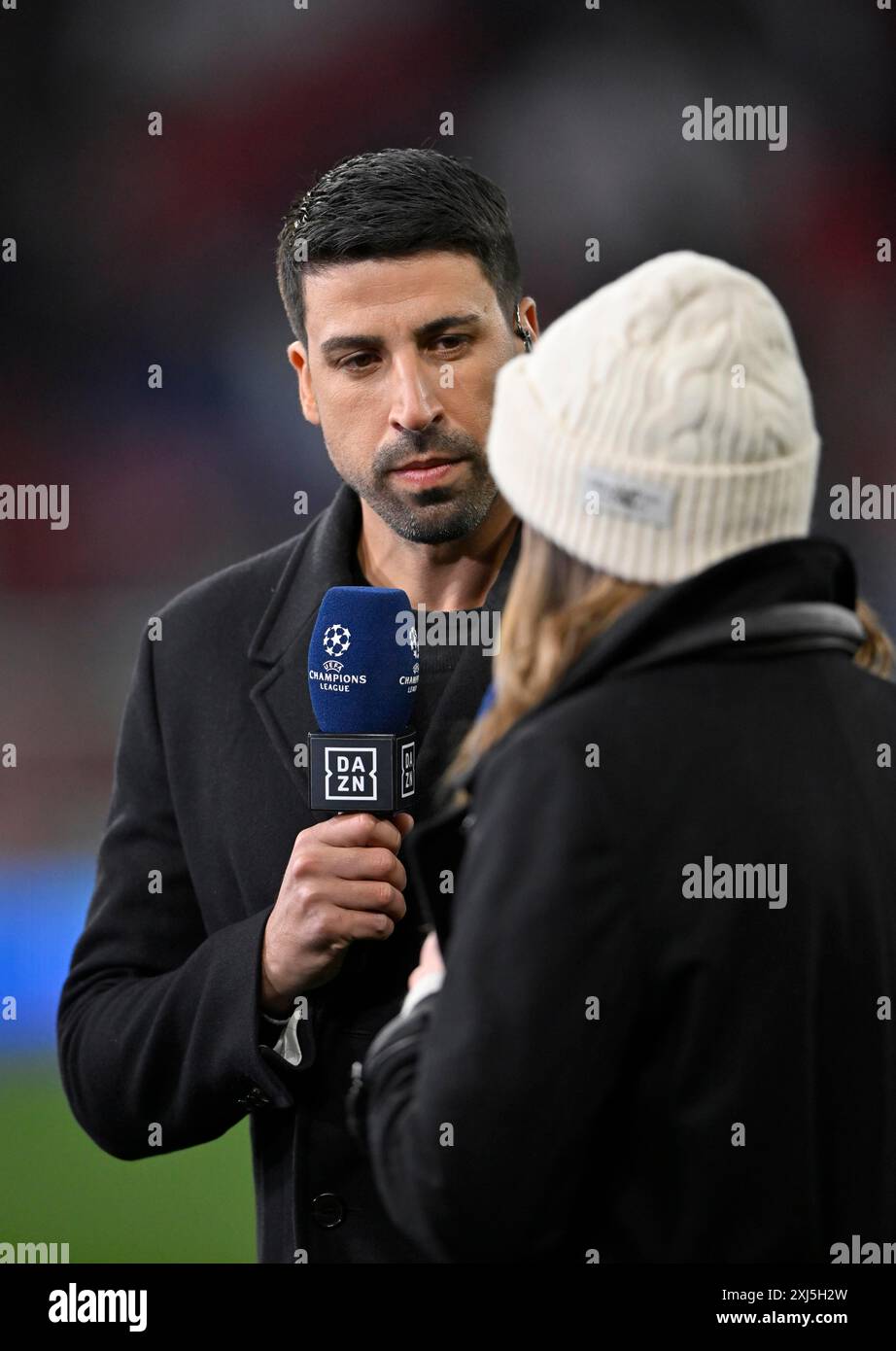 TV presenter Laura Wontorra DAZN, cap, interview with TV expert Sami ...