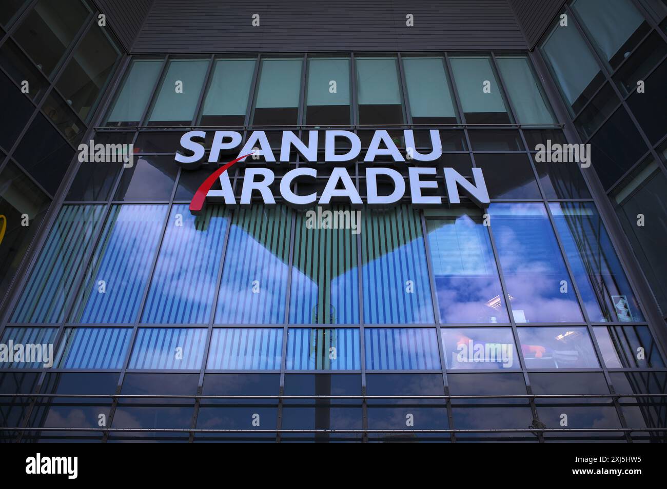 Retail, Shopping centre, Shopping centre Spandau Arcaden, Glass facade ...