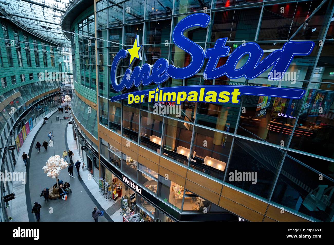 Cinestar logo hi-res stock photography and images - Alamy