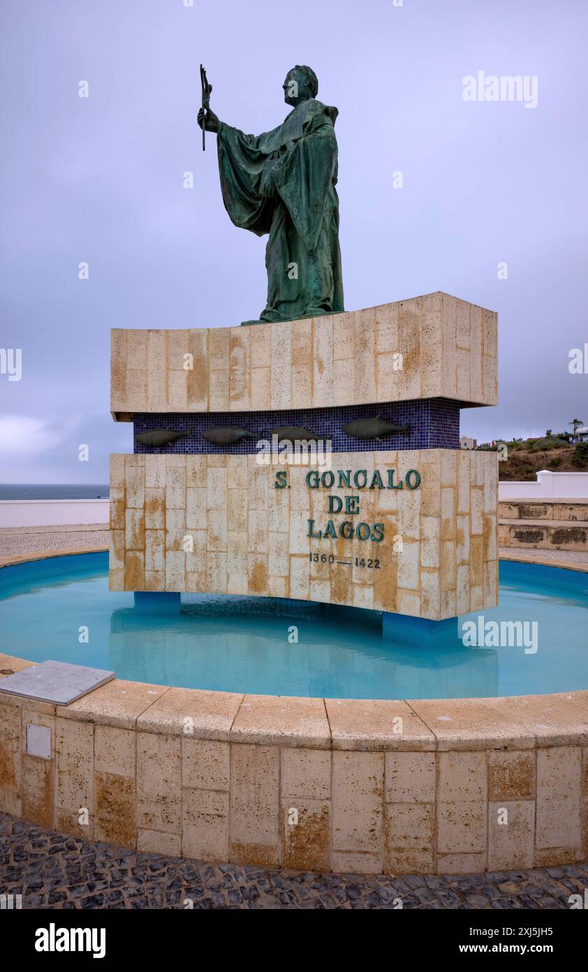 Statue of St Sao Goncalo de Lagos, Old Town, Lagos, Algarve, Portugal ...