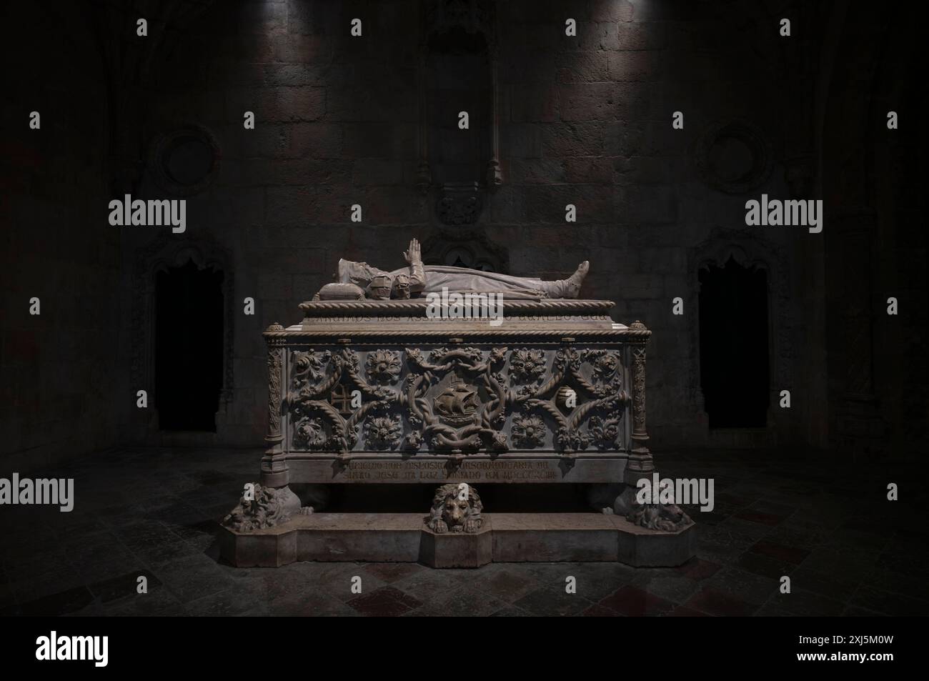 Interior view, tomb of Vasco da Gama, monastery church Igreja Santa ...