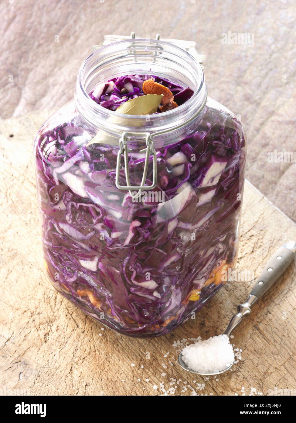 Jar of red cabbage Stock Photo - Alamy