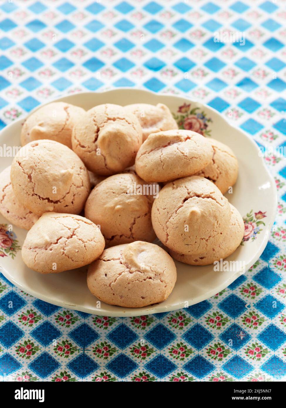 Plain pastry hi-res stock photography and images - Alamy