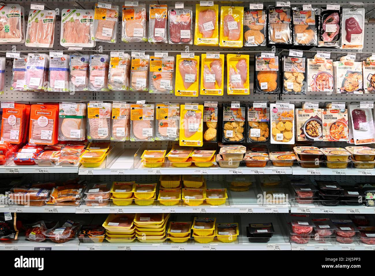 Coop sales shelf for vacuum-packed meat products Stock Photo - Alamy