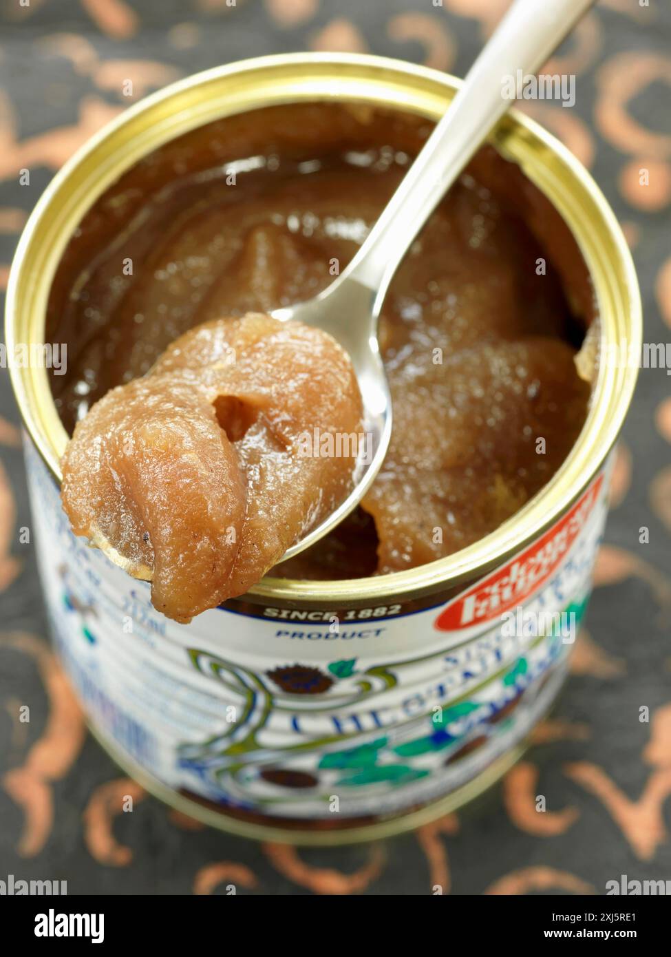 Canned cream hi-res stock photography and images - Alamy