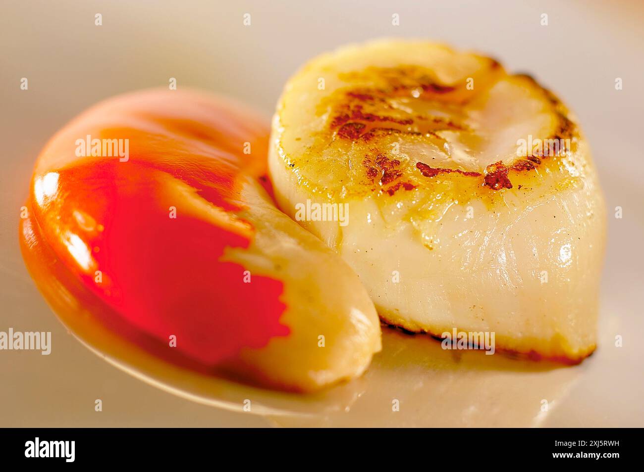 Scallop roe hi-res stock photography and images - Alamy