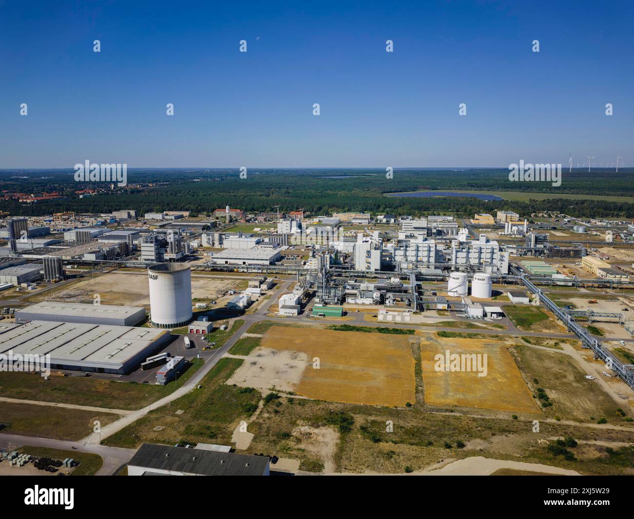 Chemical plant Schwarzheide. BASF Schwarzheide GmbH is a wholly owned subsidiary of BASF SE ...