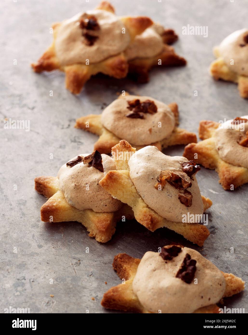 Christmas star-shaped cookies Stock Photo - Alamy