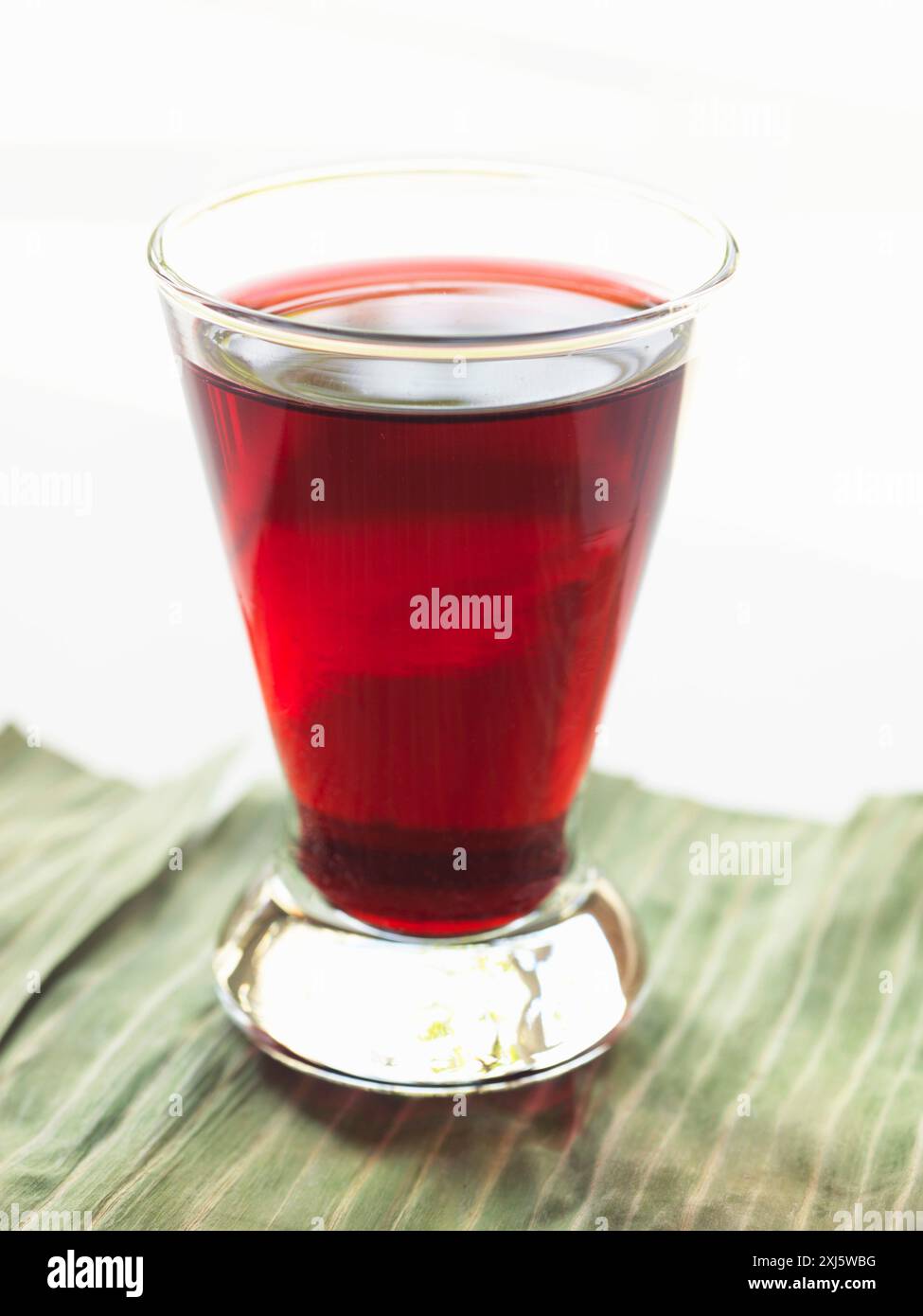 Hibiscus flower juice hi-res stock photography and images - Alamy