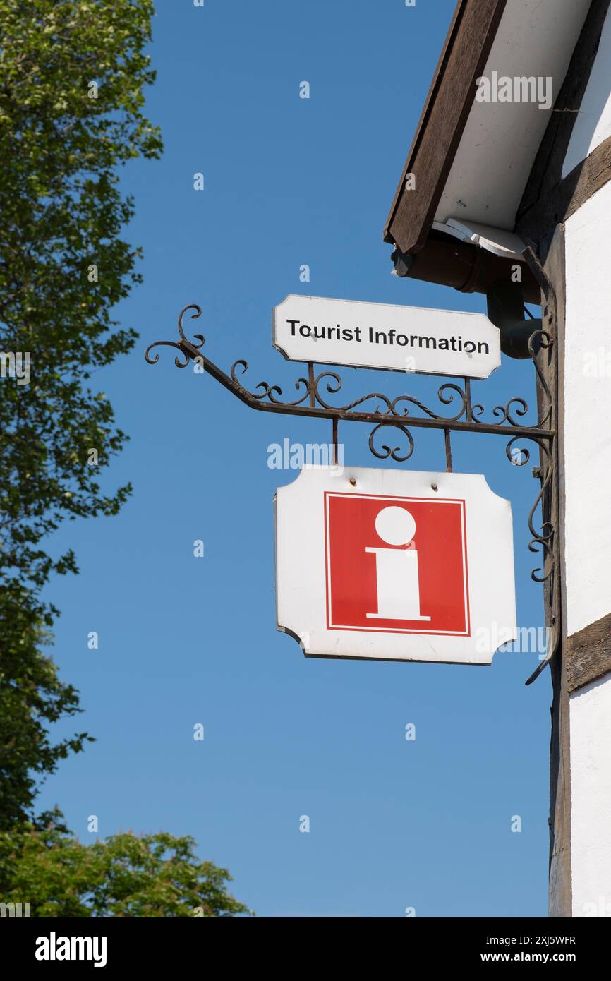 Tourist Information, sign on half-timbered facade, Soest, North Rhine ...