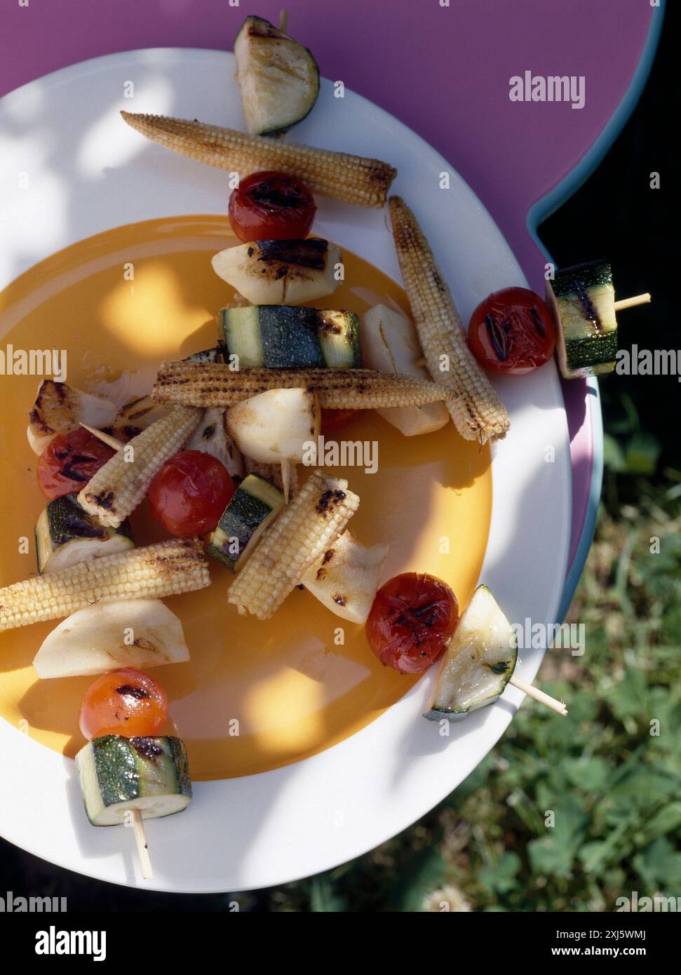 Brochettes de barbecue hi-res stock photography and images - Alamy