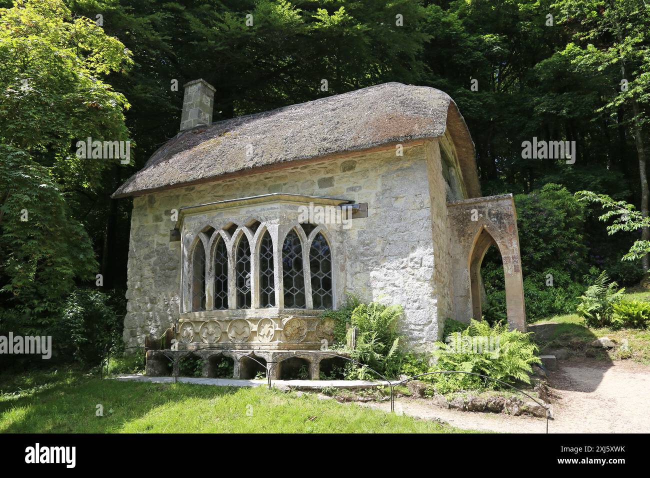 Gothic cottage hi-res stock photography and images - Alamy